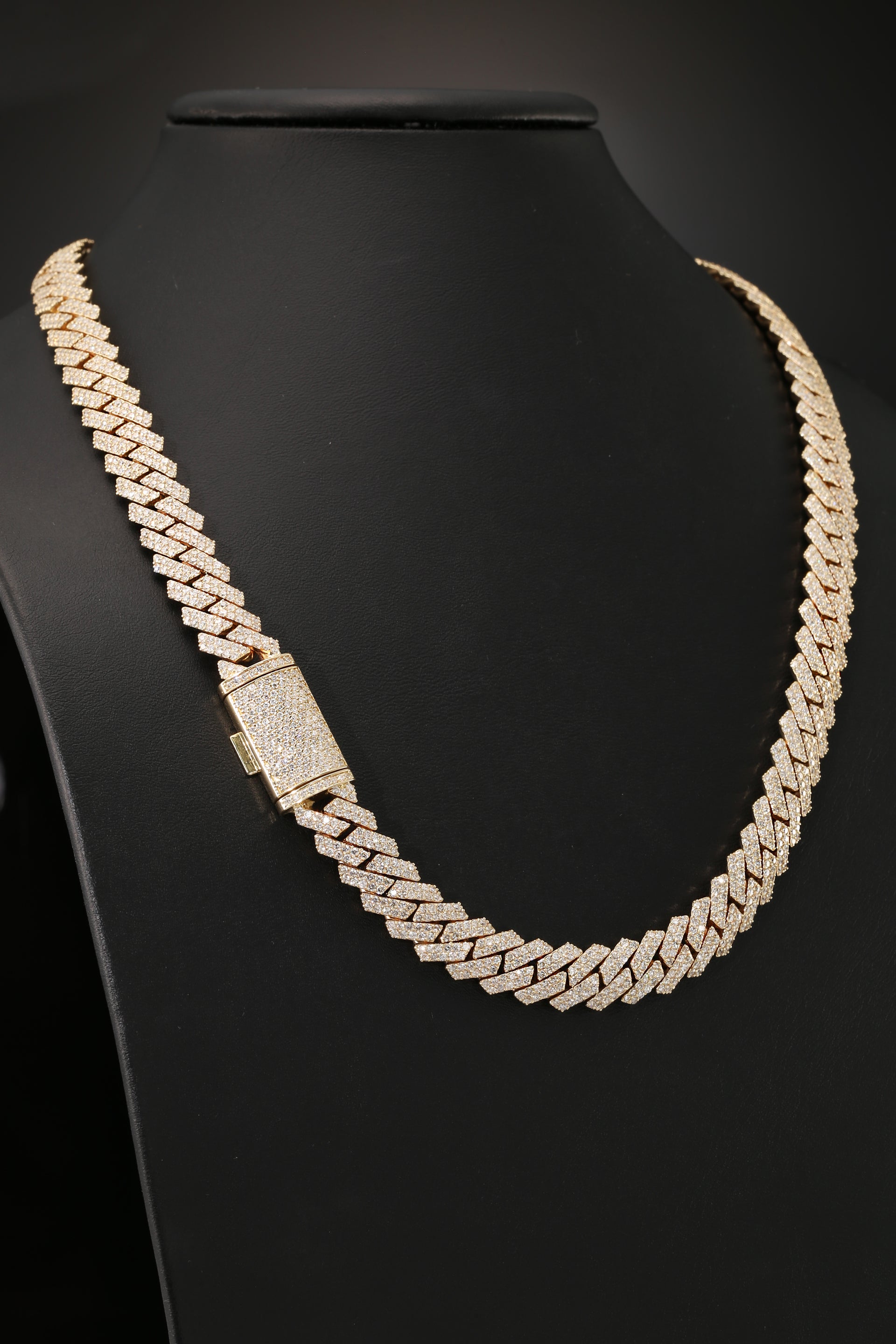 14K Yellow Gold Diamond Miami Cuban Link Chain Necklace, 22" – Tilo ...